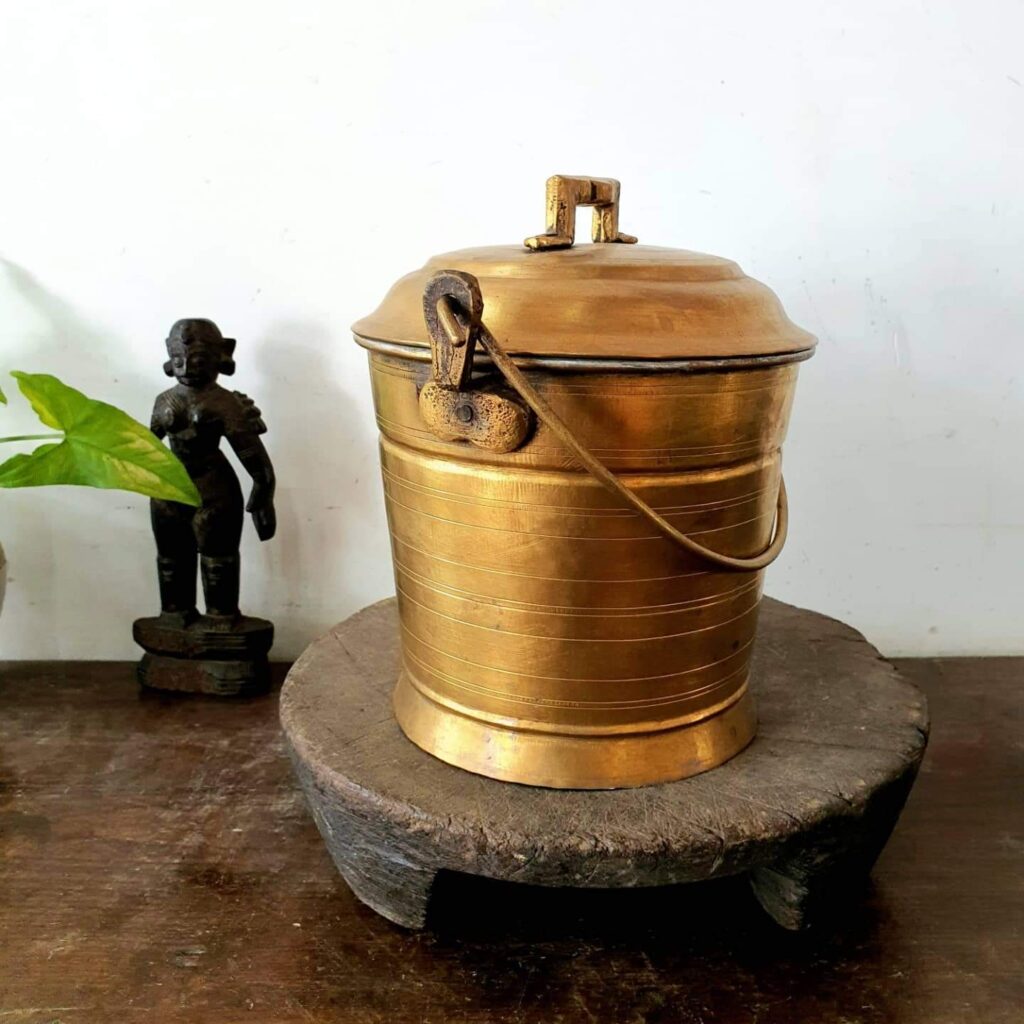 Vari Bucket Thooku Small - Indian Antique Quest