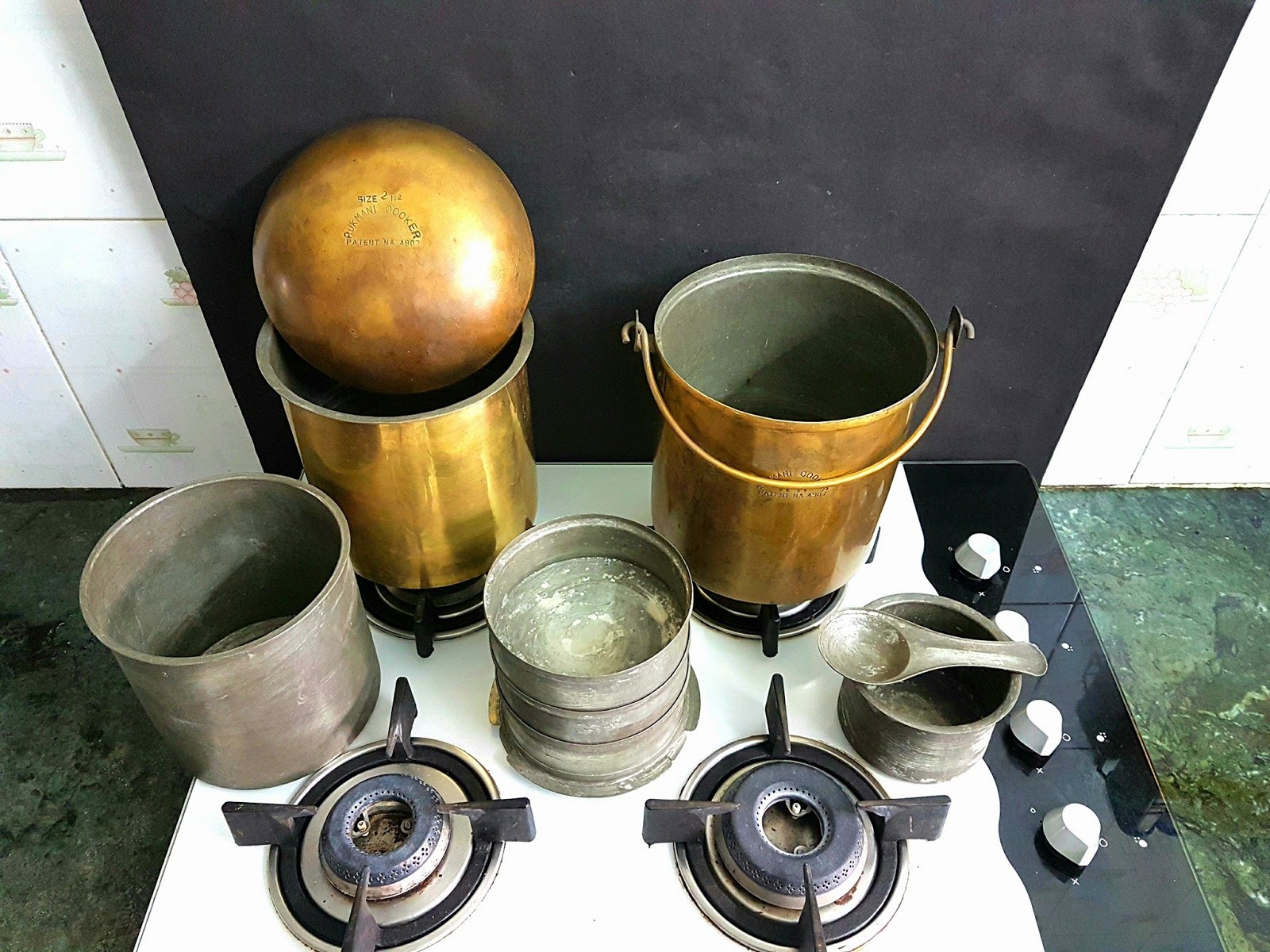 Rukmani Cooker - Indian Antique Quest