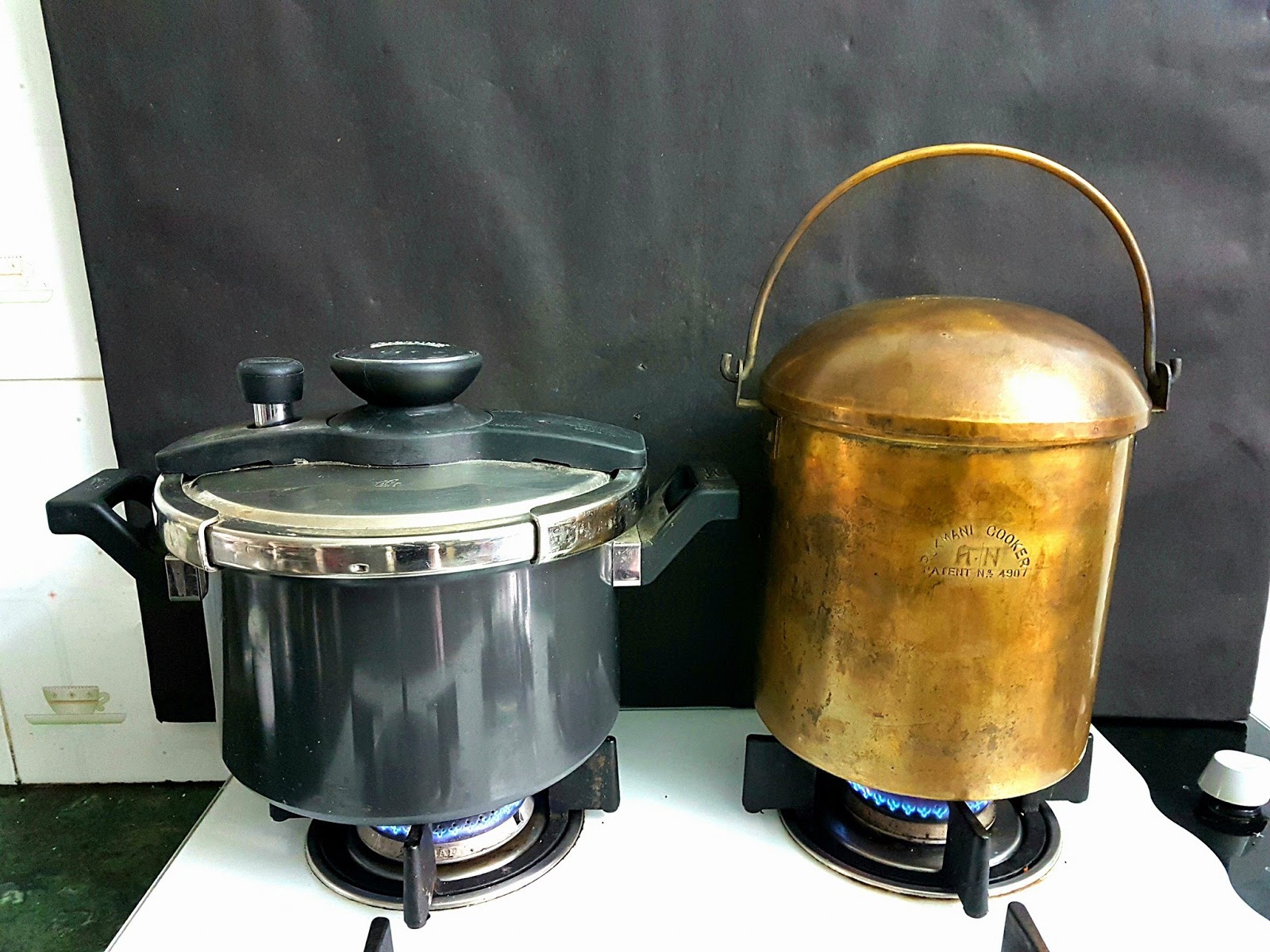 Rukmani Cooker - Indian Antique Quest