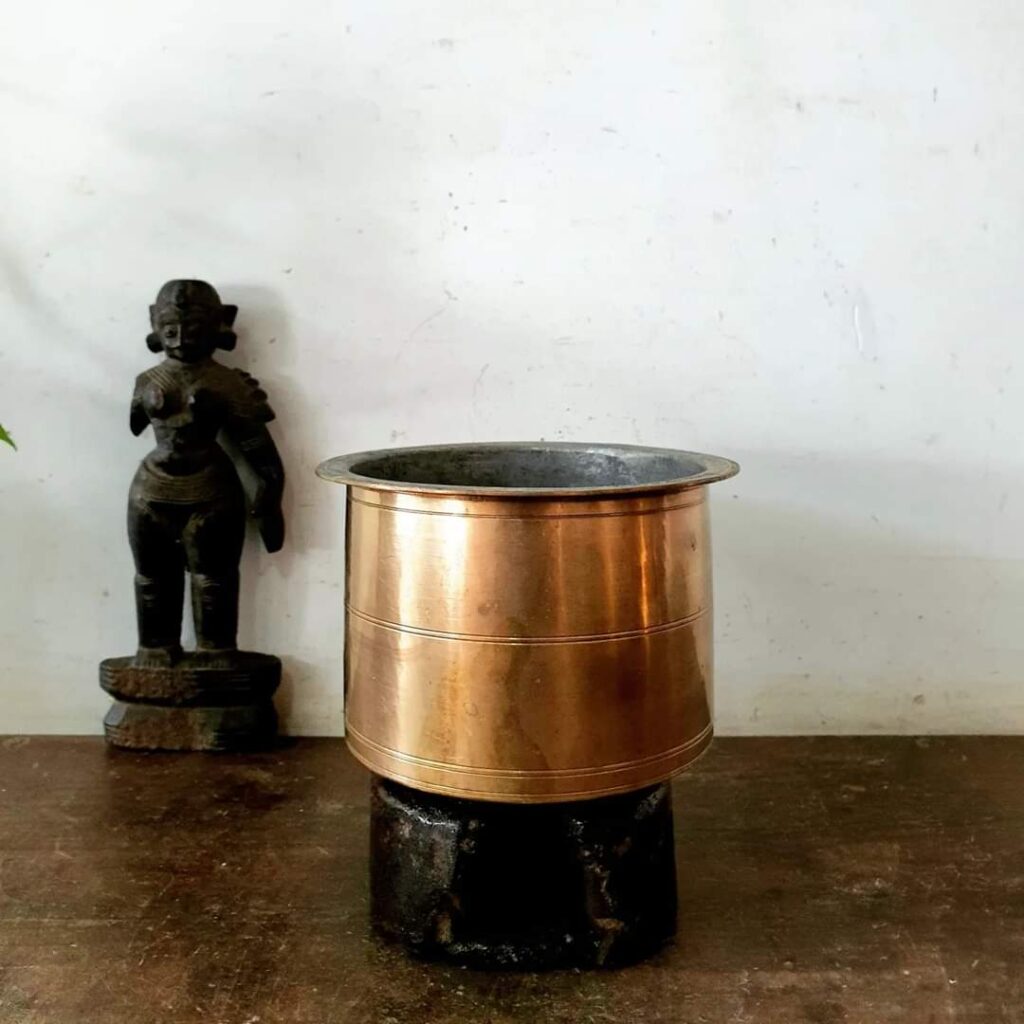 Siru Paruppu Adukku - Indian Antique Quest