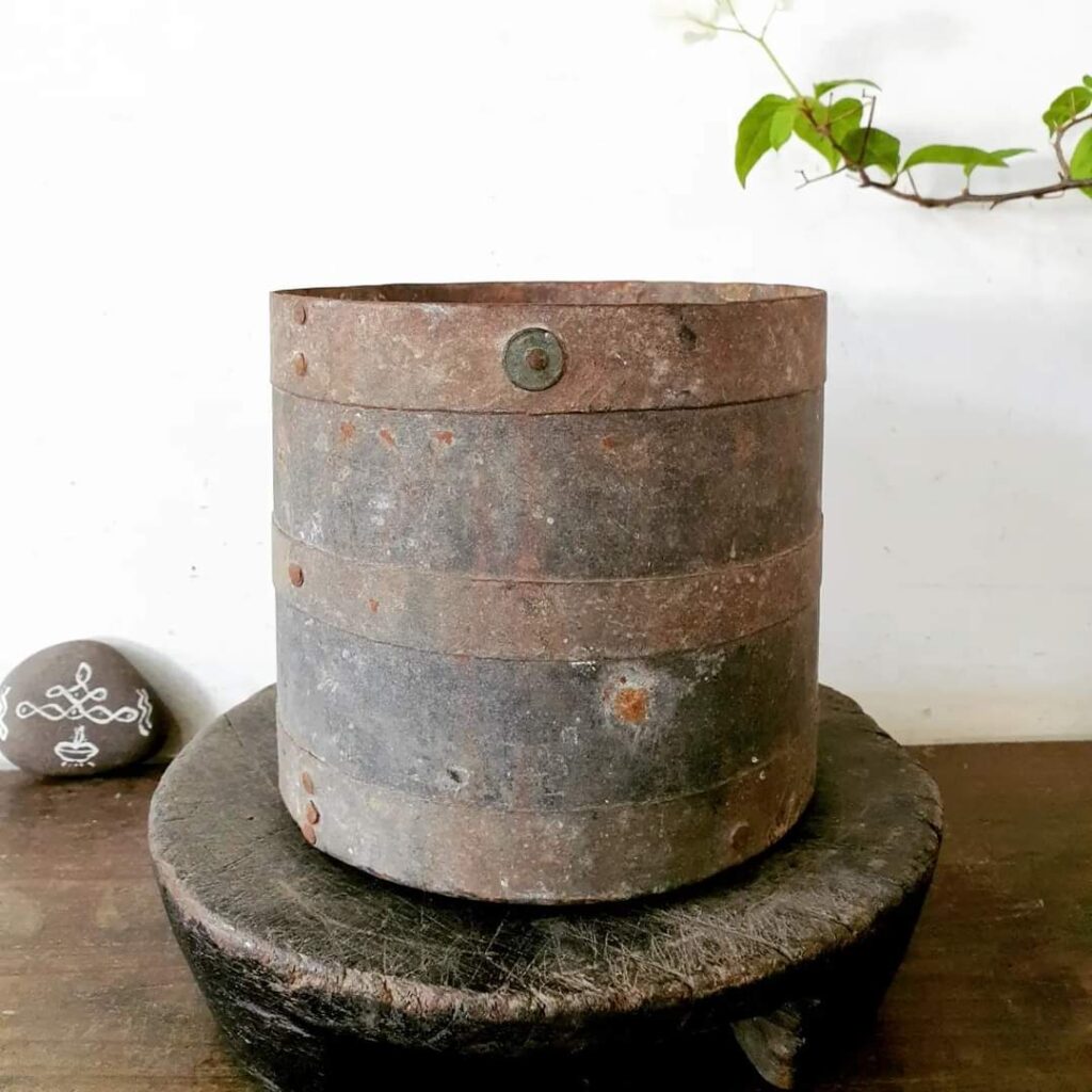 Traditional vallam iron grain measure - Indian Antique Quest