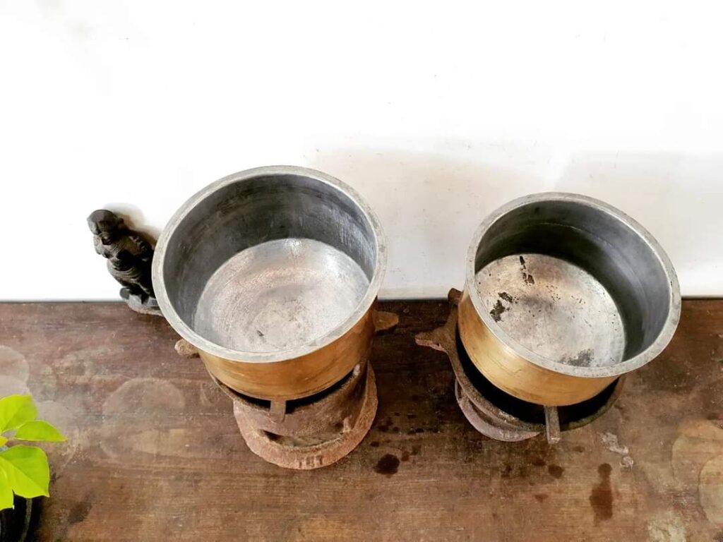 Brass Raja Rani Vari Adukku Pathiram - Indian Antique Quest