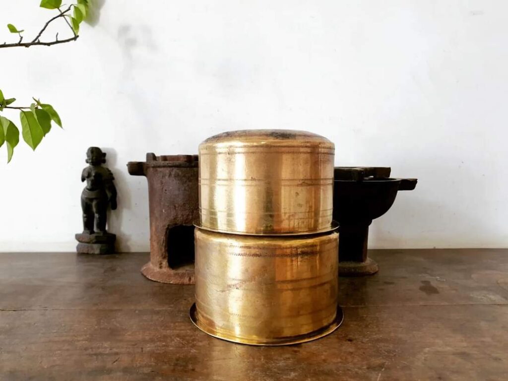 Brass Raja Rani Vari Adukku Pathiram - Indian Antique Quest