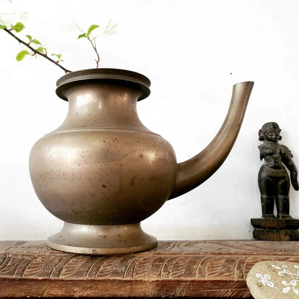Kerala classic Vellottu Varpu Vatta Kindi - Indian Antique Quest