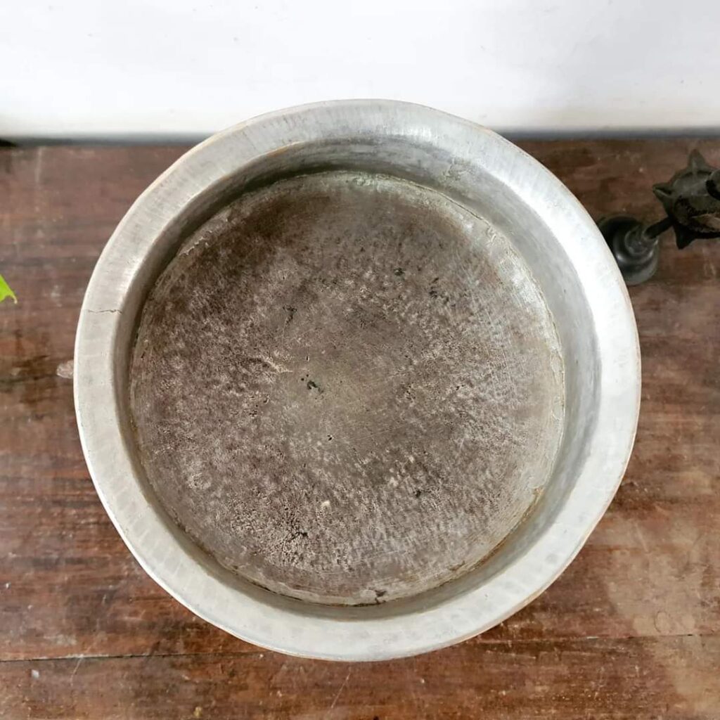 Versatile Kerala Uruli pathiram handmade - Indian Antique Quest