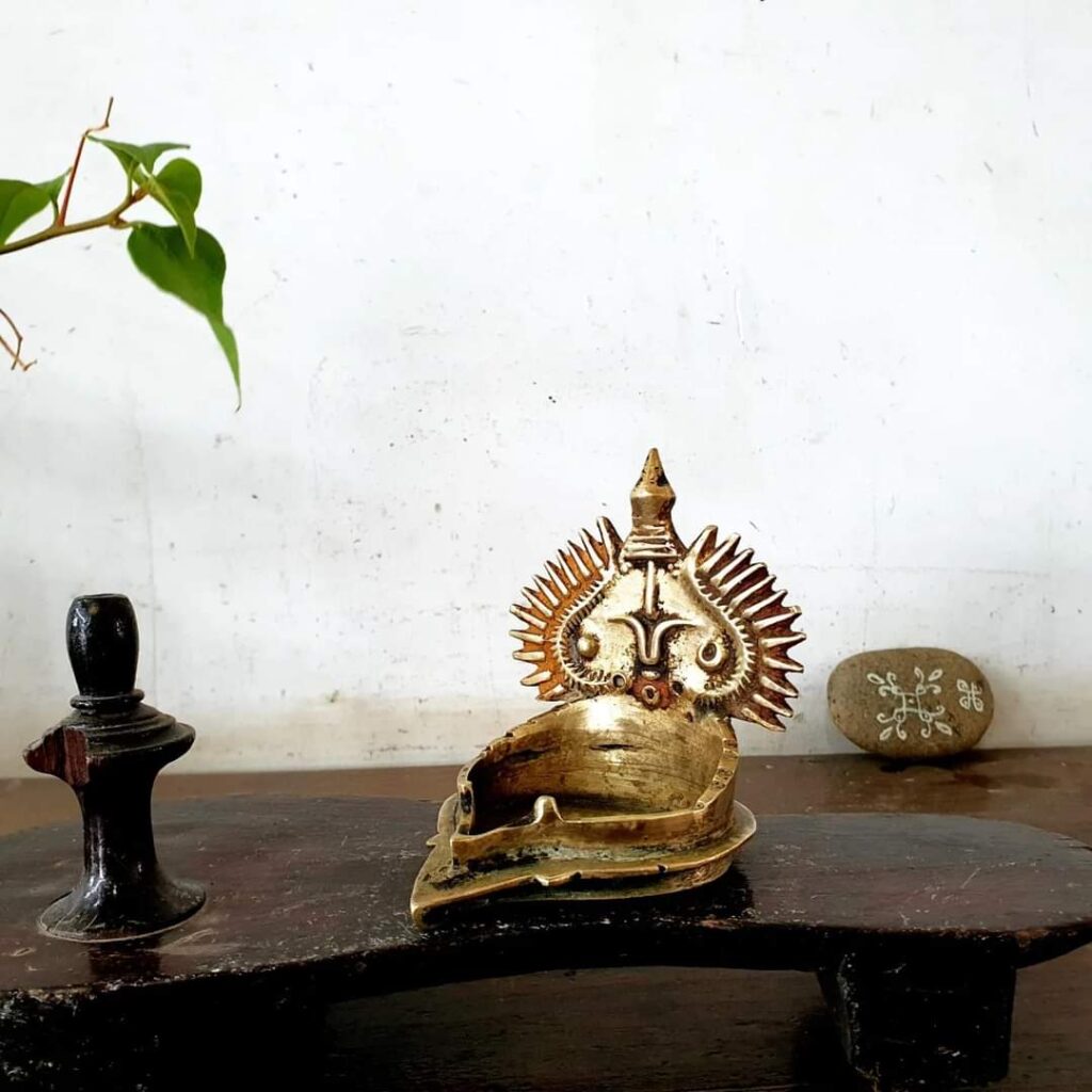 Soorya Chandra Perumal naama vilakku/ Vaishnavaites Sun moon Vishnu ...