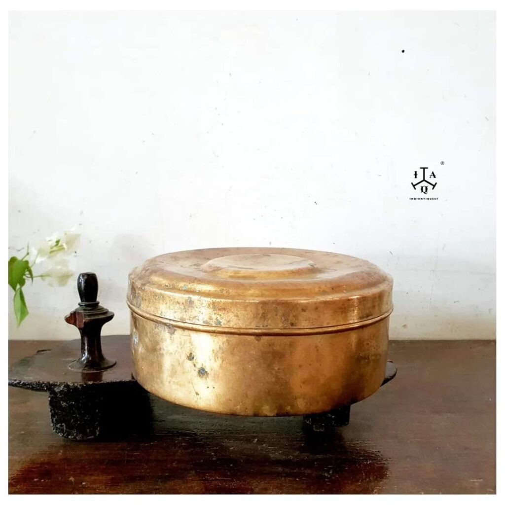 Brass Shaligrama box - Indian Antique Quest